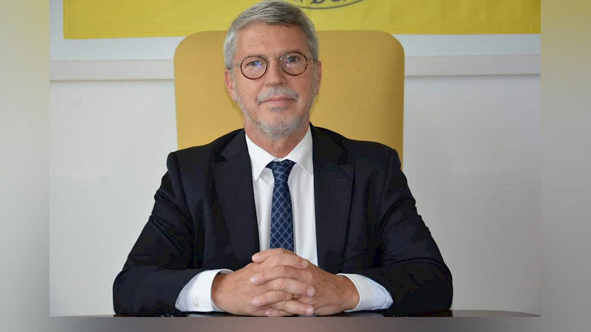 Professor Carlos Robalo Cordeiro reeleito diretor da FMUC